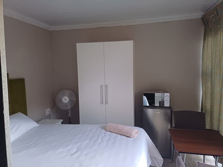 Doublebed Room At The Backyard - Vereeniging