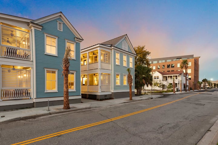 Beautiful 10bd/10ba Home W. Pool + Parking! - Charleston