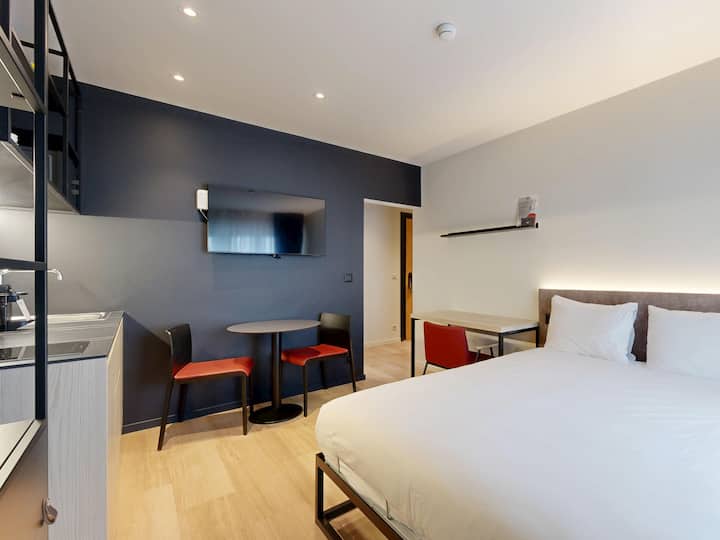 Studio City View - Contactless Check-in - Geneva