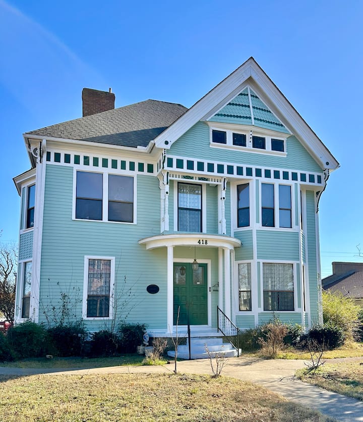 The Brizzolara House- 1886 Queen Anne Victorian - Fort Smith, AR