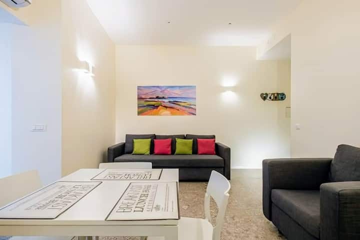 Gradoni 23
A 120 Metri Da Piazza Plebiscito - Napoli