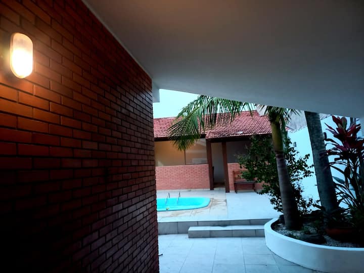 Casa Com Piscina - Tramandaí