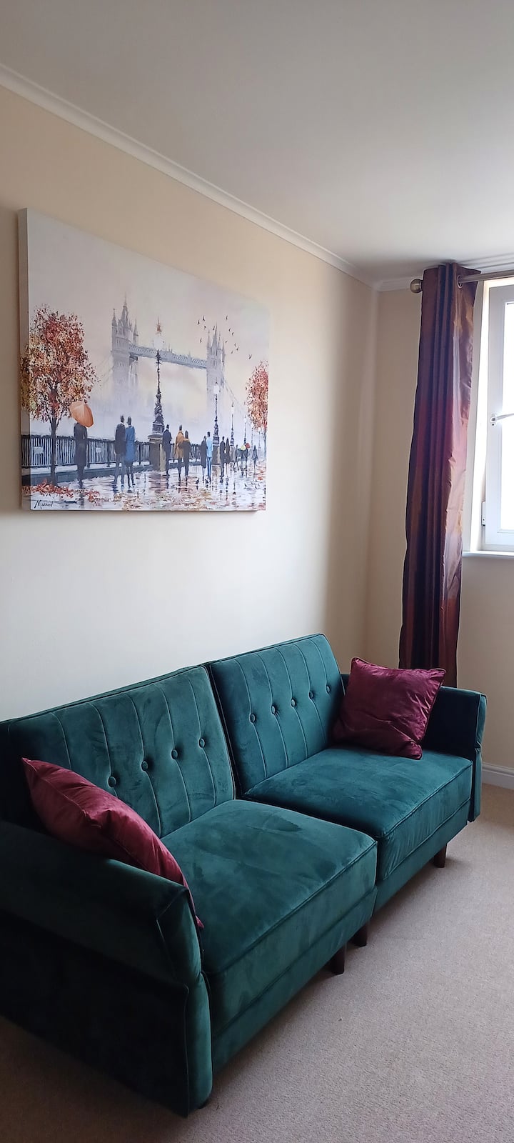 Modern Apartment In Feltham, Greater London - 하운슬로