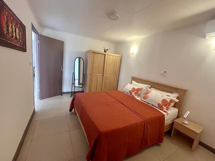 Residence Hunter
" Votre Havre De Paix " 
Niveau 1 - Douala