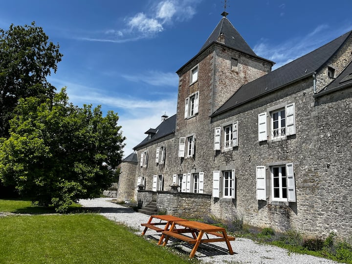 Gîte "La Tour Paradis" ( 19 P) - Froidchapelle