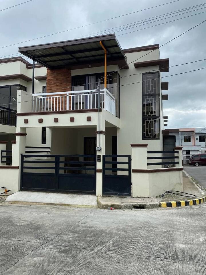 Home In The Heart Of Lipa City - Lipa