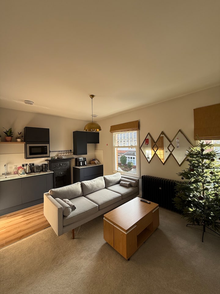 Luxury 2-bed 2-bath • West Bridgford • Parking - Nottingham