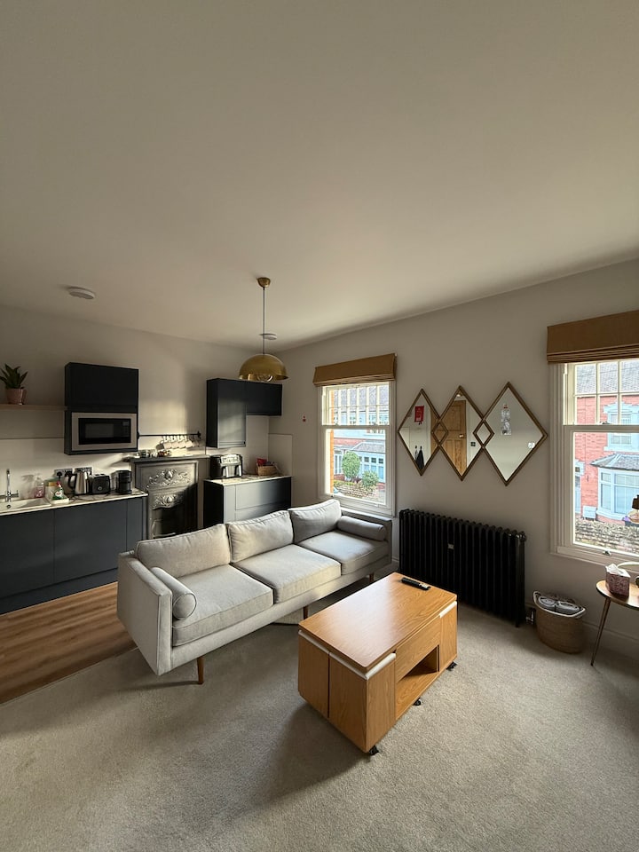 Luxury 2-bed 2-bath • West Bridgford • Parking - Nottingham