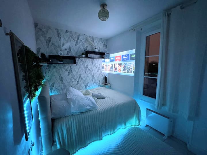 Studio Cocoon Lumineux
Avec Superbe Vue - Paris 12e Arrondissement