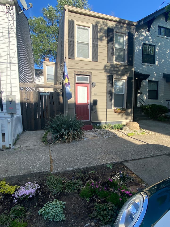 Hippie House Of Mainstrasse - Cincinnati, OH