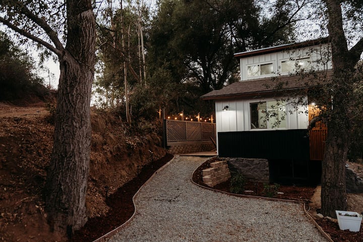 Cozy Modern Cottage On 10 Acres - Bonsall, CA