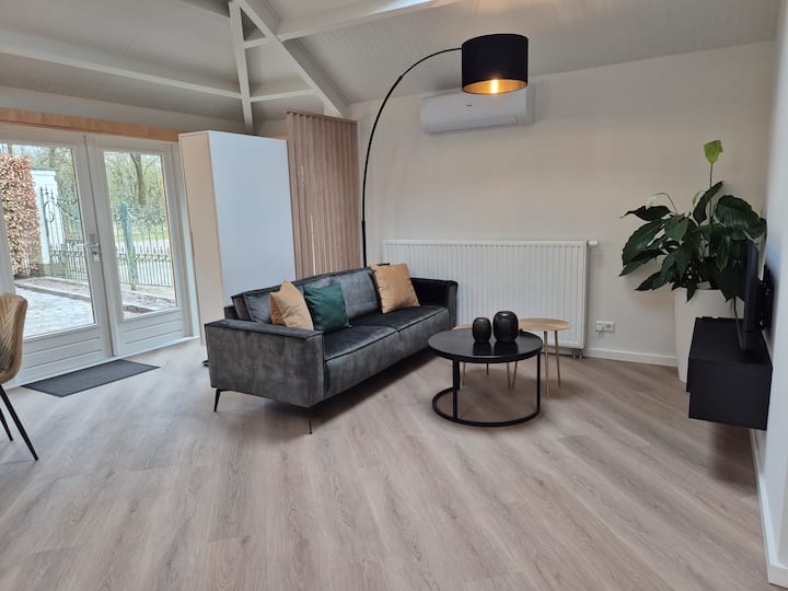 Luxury Holiday Home Yellow Horse - Weert