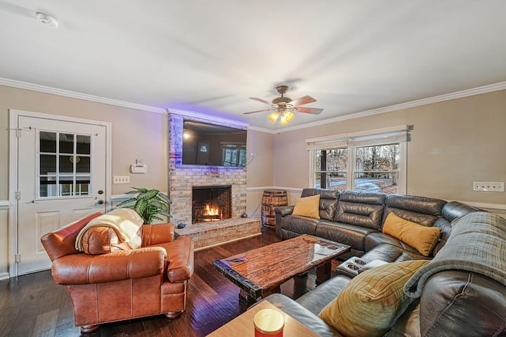 Shanti Shores At Lake Anna - Virginia Renaissance Faire