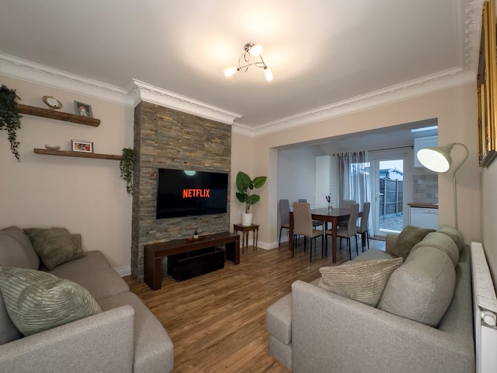 Cosy Home By Wembley Stadium - Long Stay - Acton - London