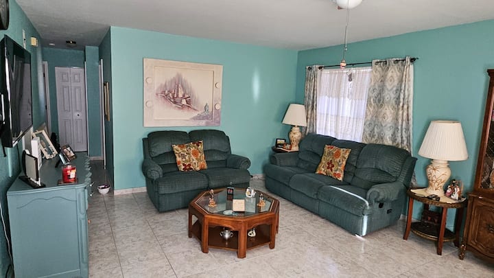Cozy Home - Port Charlotte, FL