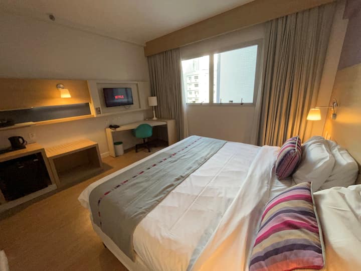 Flat Inteiro Com Piscina, Academia E Sauna - Santos