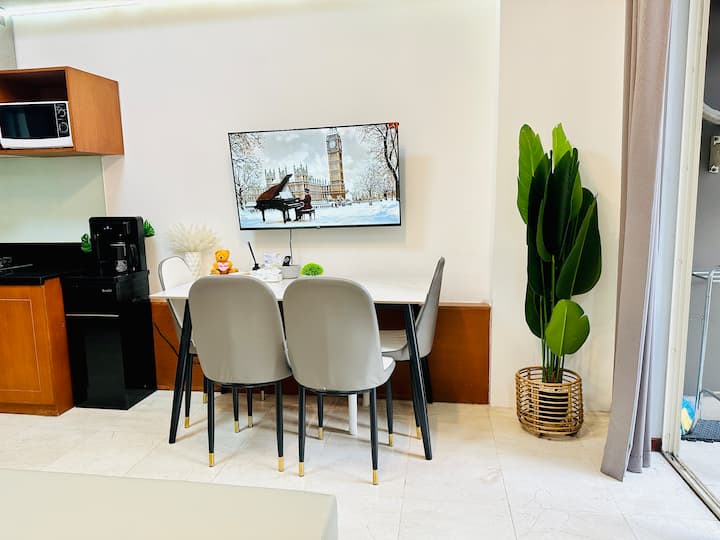 Cozy Apt|2br|7pax| Direct To Mall Central Park - Jakarta