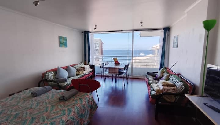 Valpo A Metros Del Mar: Playas, Pesca Y Sabores. - Valparaíso