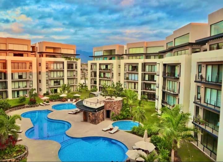 Vista Espectacular, Cómodo Y Placentero - Puerto Vallarta