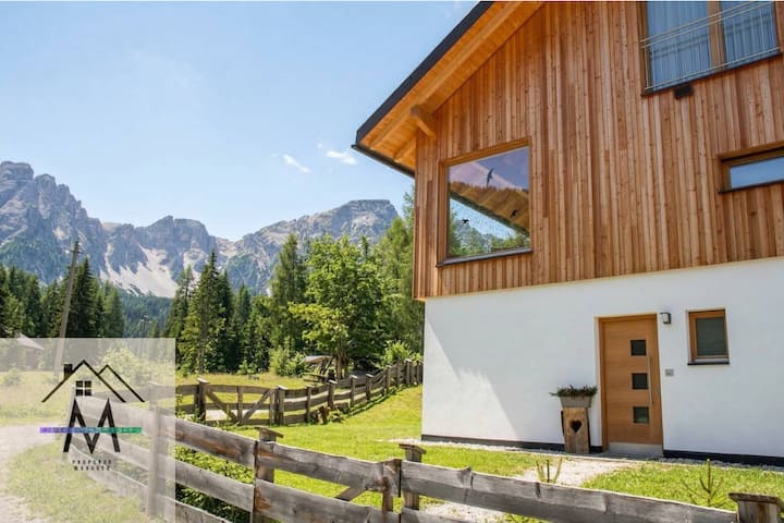[Relax Sulle Montagne]parking+carcharger+wi-fi+a/c - Alta Badia