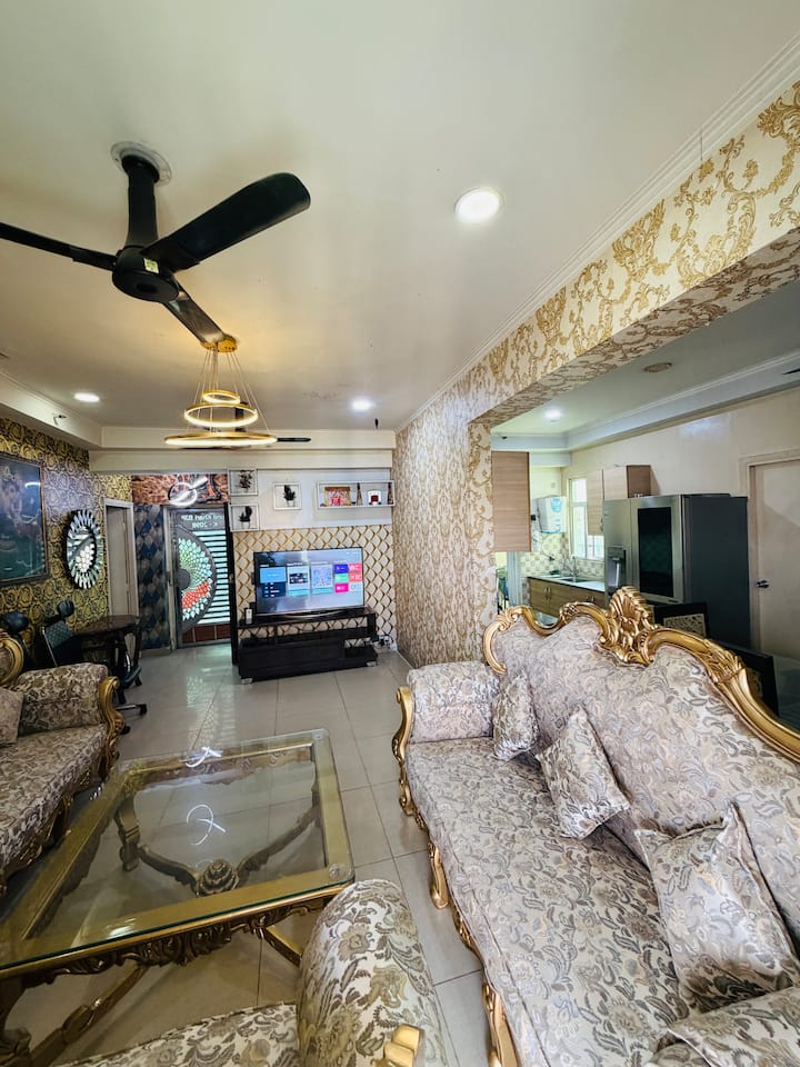 3-bedroom Flat Apartment|gaur City2|noida|expomart - Ghaziabad