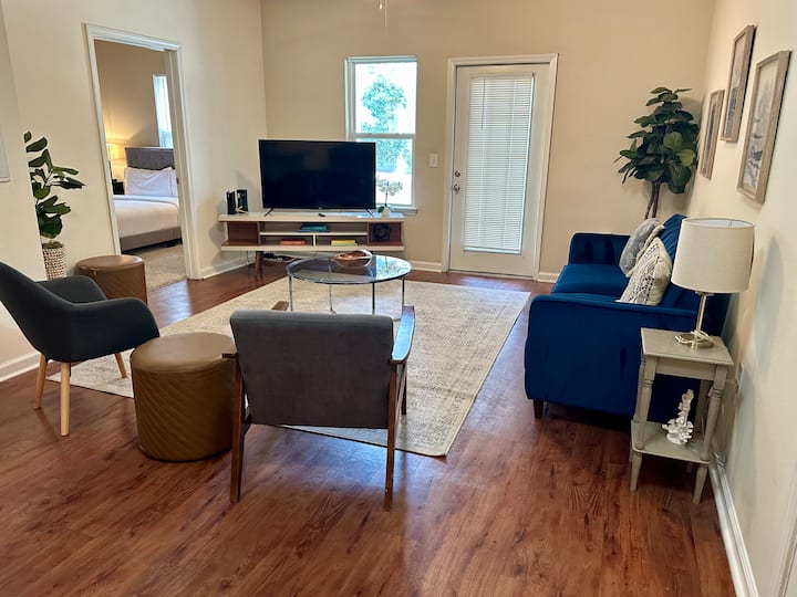3br 2ba- 1st Floor- Pool And Gym- Central Locatio - Goose Creek, SC