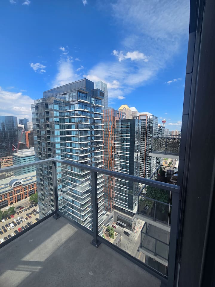 1 Bed 1bath Downtown - Calgary