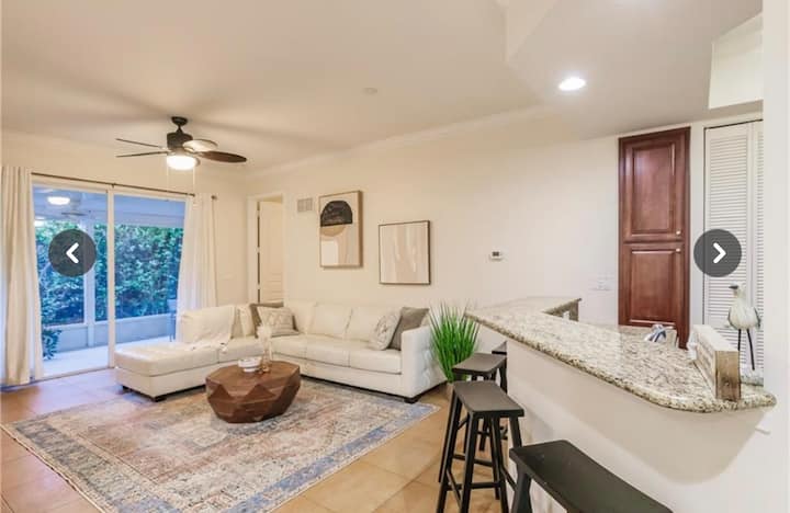 Bonita Beachwalk Bungalow - Bonita Springs, FL