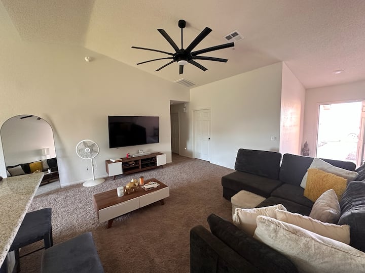 Clean & Spacious Retreat 1 - Yuma, AZ