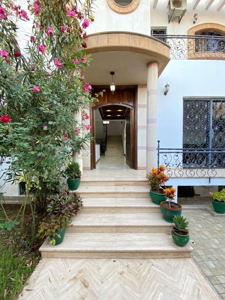 Wonderful 5-bedroom Villa Hi51014 - Agadir