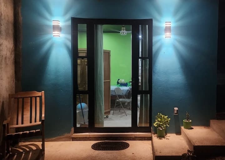 Casa De Vista Rental Apartment Studio
 Jungle Room - San Juan del Sur