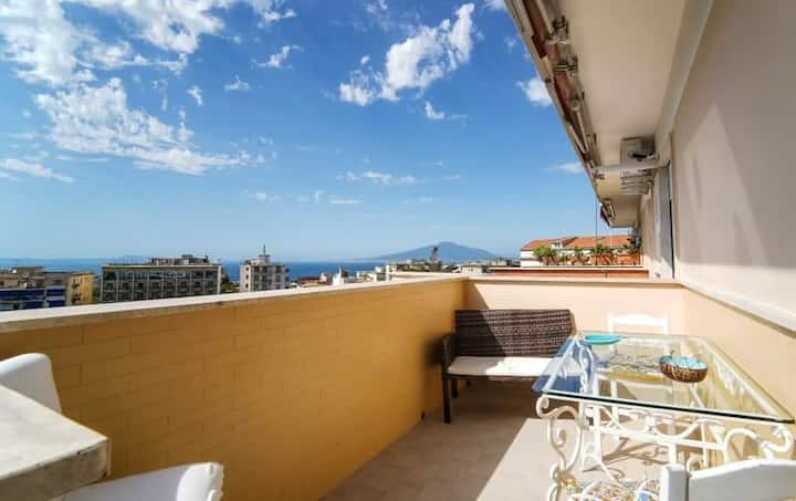 Qui Dove Il Mare Luccica - Balcone Vista Mare - Sorrento