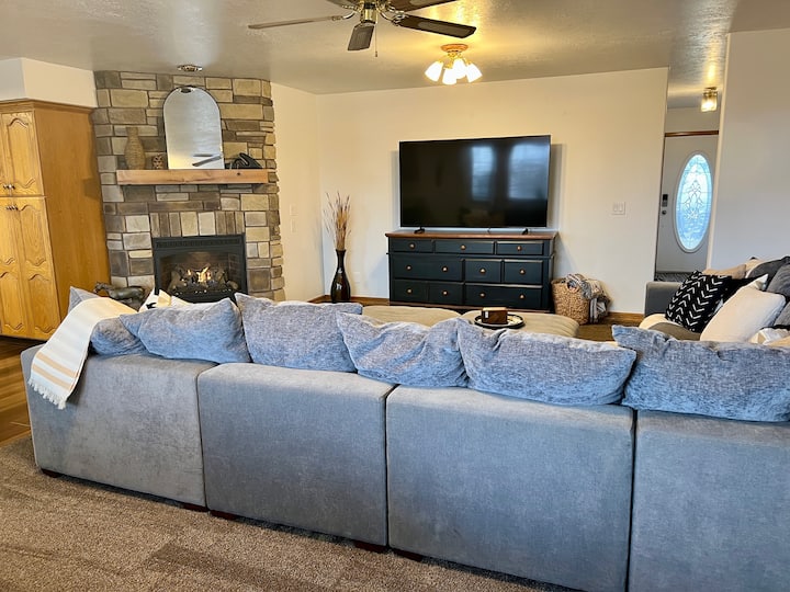 Redhawk Retreat / Ranch House - Payson, UT