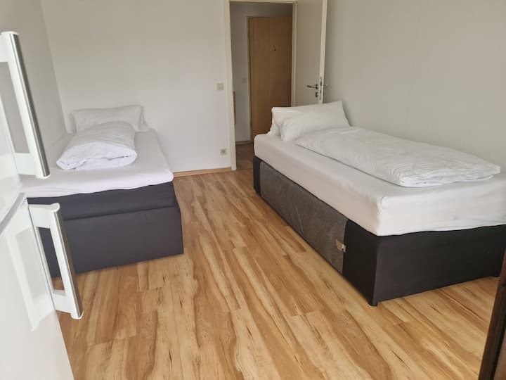 Zimmer Nur 10 Gehmin Von Hfb - Freiburg im Breisgau