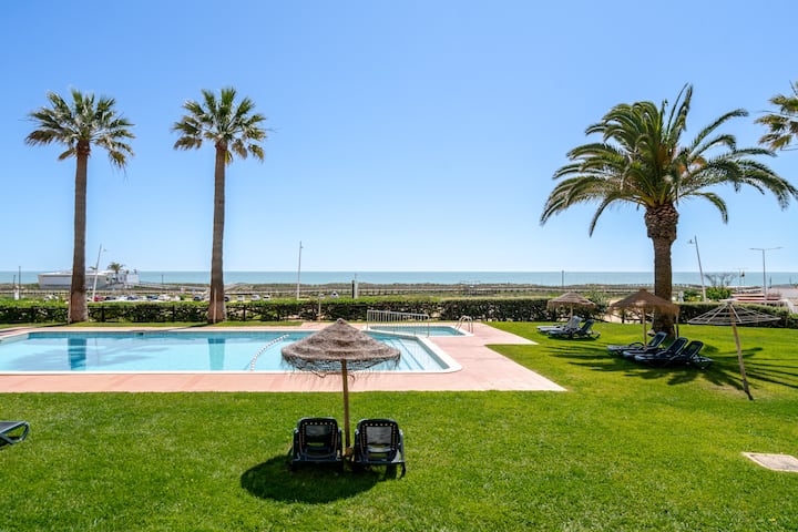 Beach House At D. Pedro Hotel W/ Pool & Wifi - Lagos