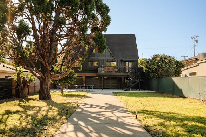 Central La Cozy Cabin - Santa Monica, CA