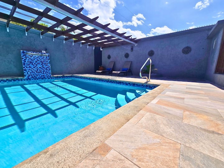 Ultra Modern 1 Bed Kingston Apt - Kingston