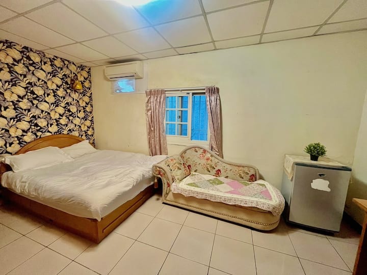 雅房（799），月租，中正紀念堂站5分鐘，麥當勞/咖啡廳1分鐘 - Taipeh