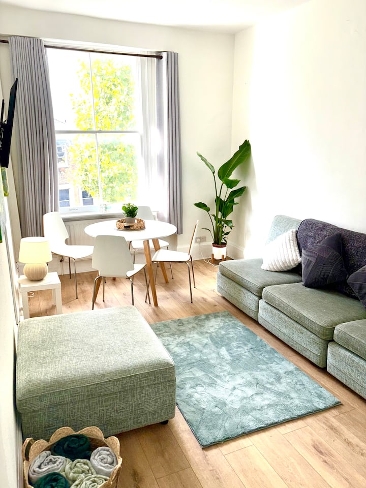 3 Bedroom Notting Hill Apartment - Notting Hill