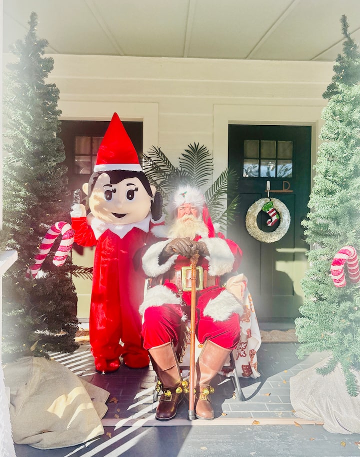 Stay With Santa/giant Elf Xmas Eve - Pet Friendly - Ocean Springs, MS