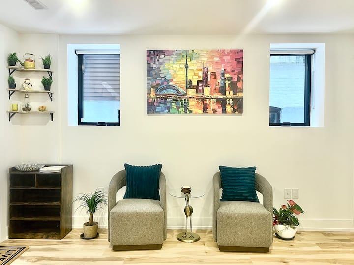 Guest Suite 9min Walk To Subway&ensuite Laundry - Toronto