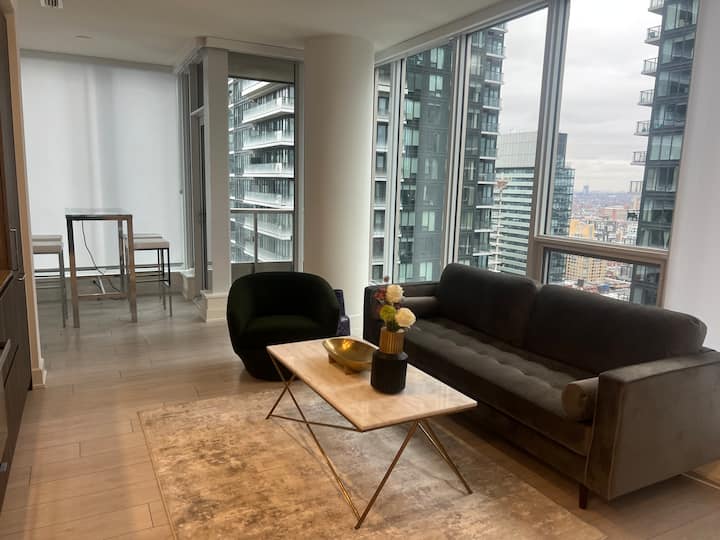 Large Nobu Residences 2 Br 2 Bath - Toronto