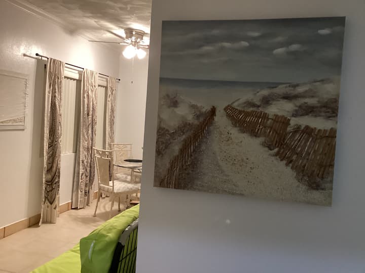 Colwin's #2 Families/couples-sleeps 4 - Turks and Caicos Islands