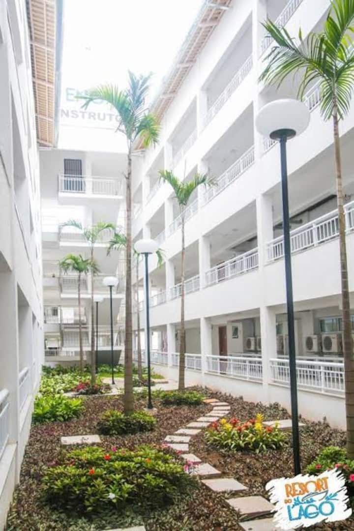 Resort Em Frente Ao Lago Corumbá - Caldas Novas