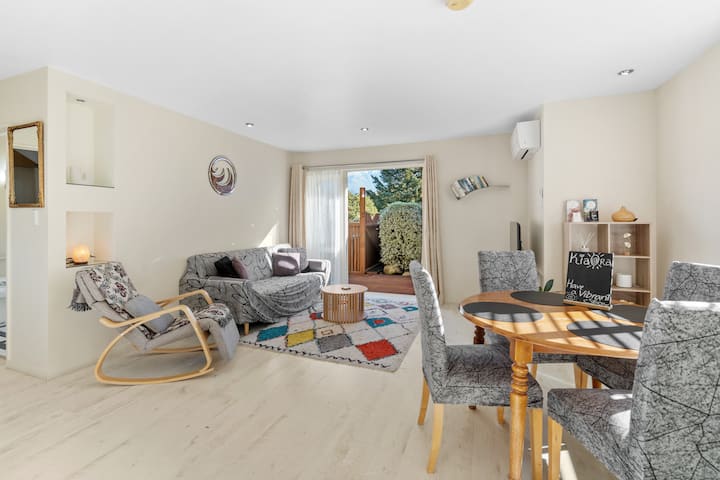 Private Spacious Alpine Villa & Exclusive Hot Tub - Hanmer Springs