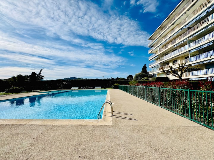La Roseraie : Apt Standing 4 Prs, Piscine, Parking - Juan-les-Pins
