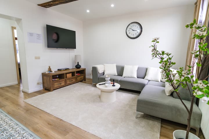 Modern 3br Apartment For 6 W/patio | Ghent - Gent