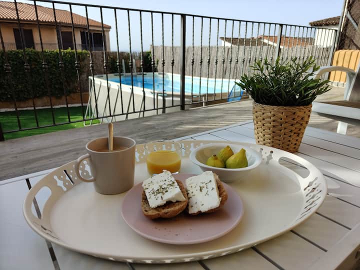 Casa Completa Con Patio · 2 Min Plaza - Villanueva de la Vera