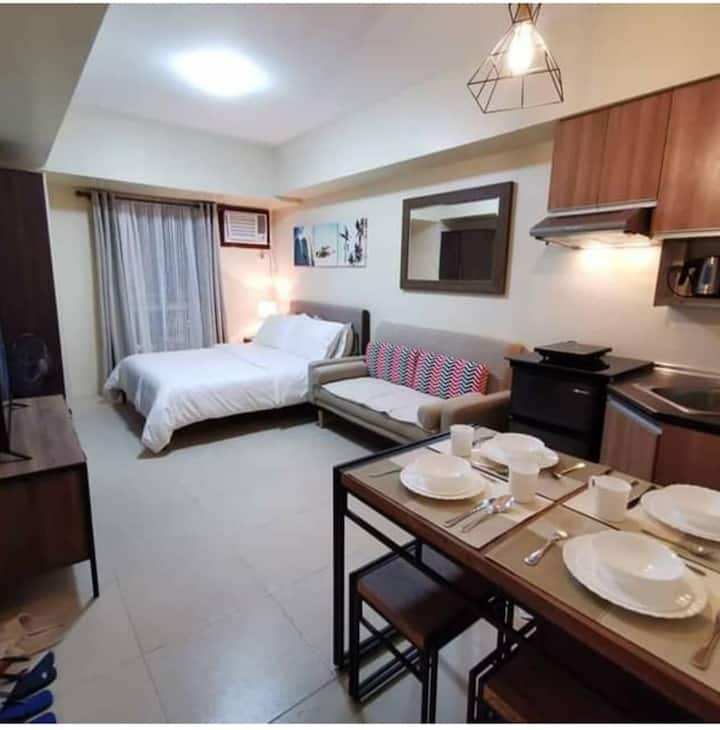 Resort Condo 2 It Park Cebu With Pools & Netflix - Cebu City