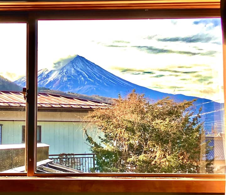 富士山ビュー /天空の鳥居に近い/日本式家屋/最大12名/haostay Yokomachi - 河口湖